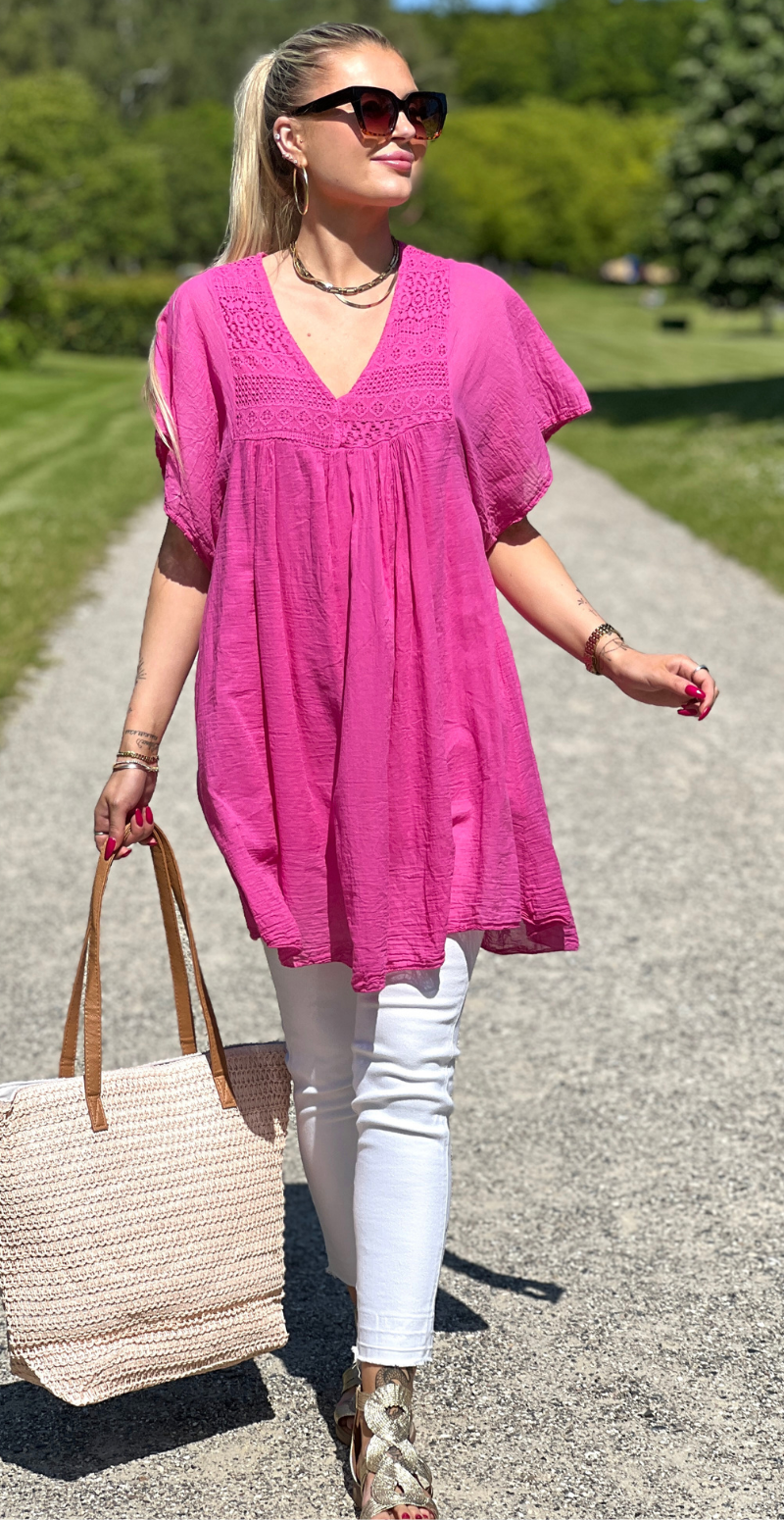 Jolie tunika i to lag med blonde fuxia LikeLondon