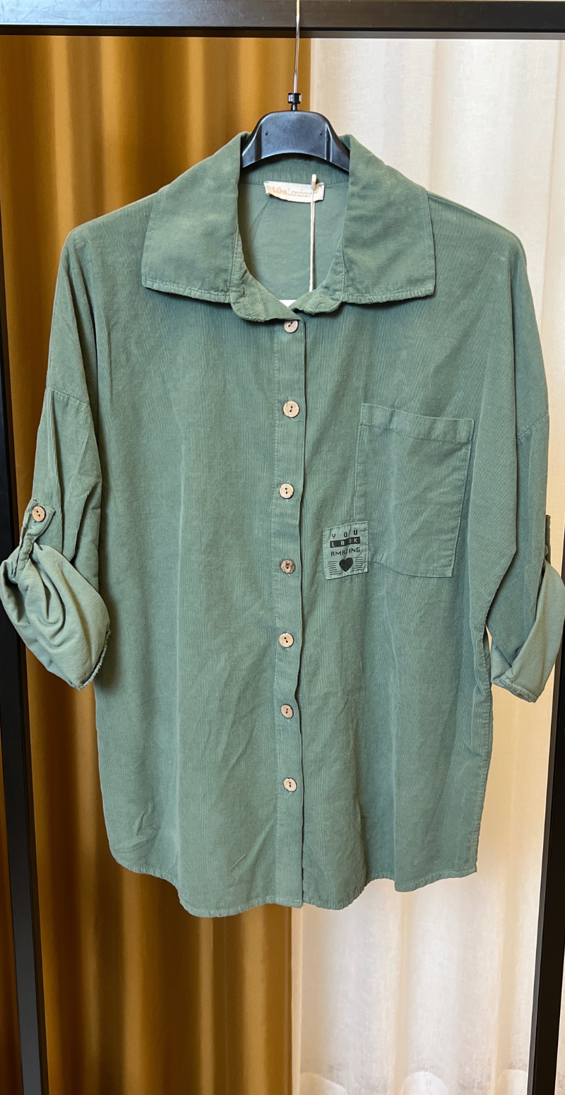 Venia fløjlsskjorte med lomme light militare LikeLondon