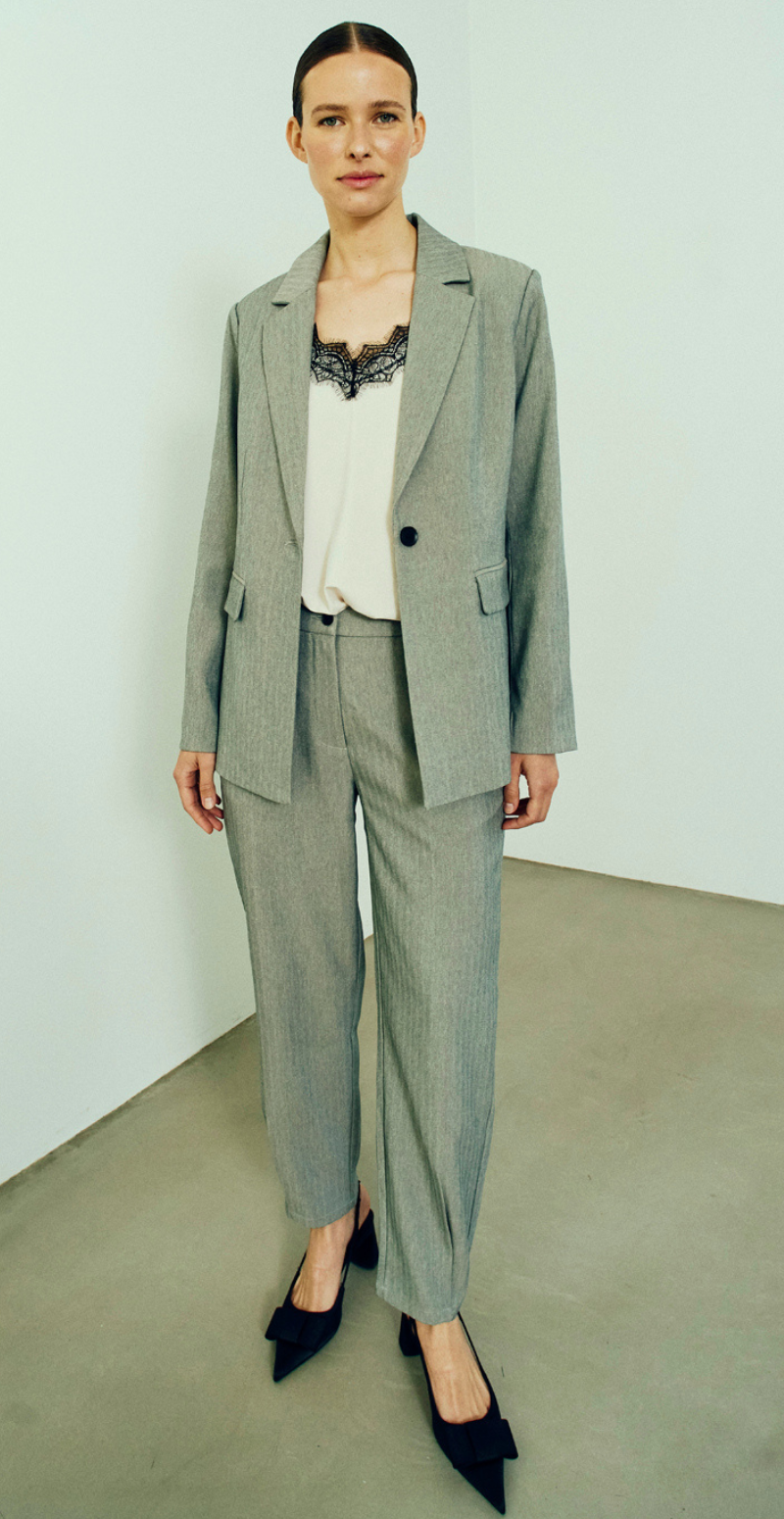 Bicco top moonbeam w. black Freequent